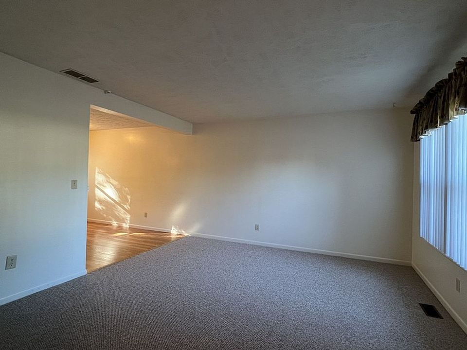 2189C Meadowlawn Dr, Holt, MI 48842 | Zillow