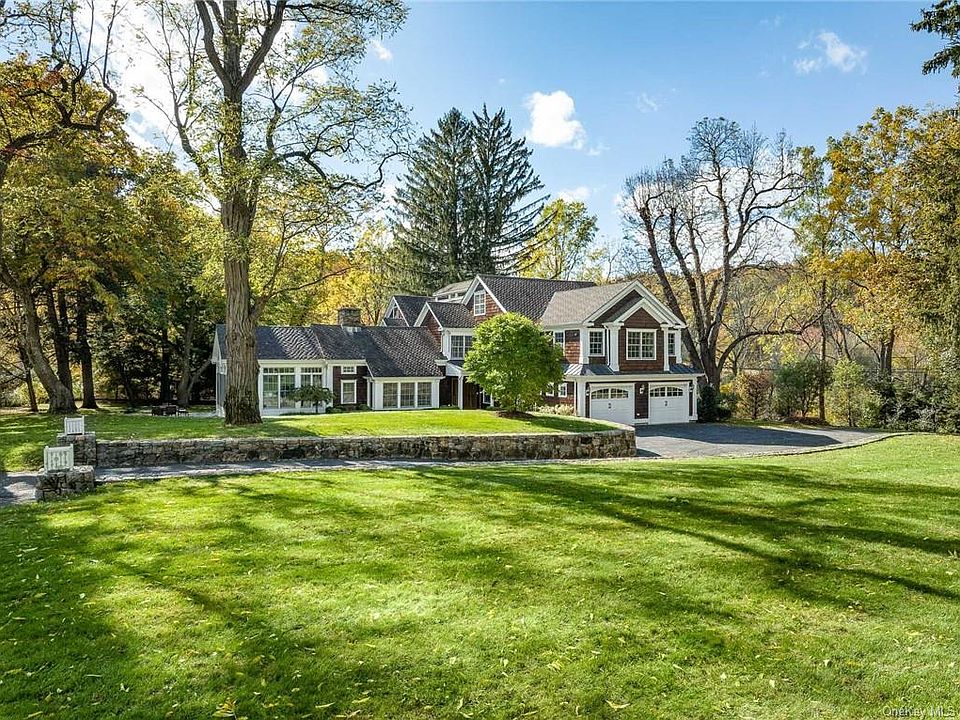 6 Sutton Farm Drive, Chappaqua, NY 10514 | Zillow