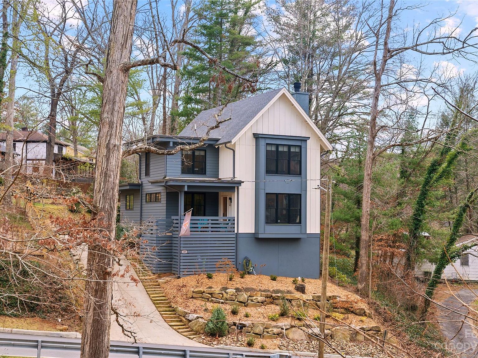 23 Caledonia Rd, Asheville, NC 28803 | MLS #4095072 | Zillow