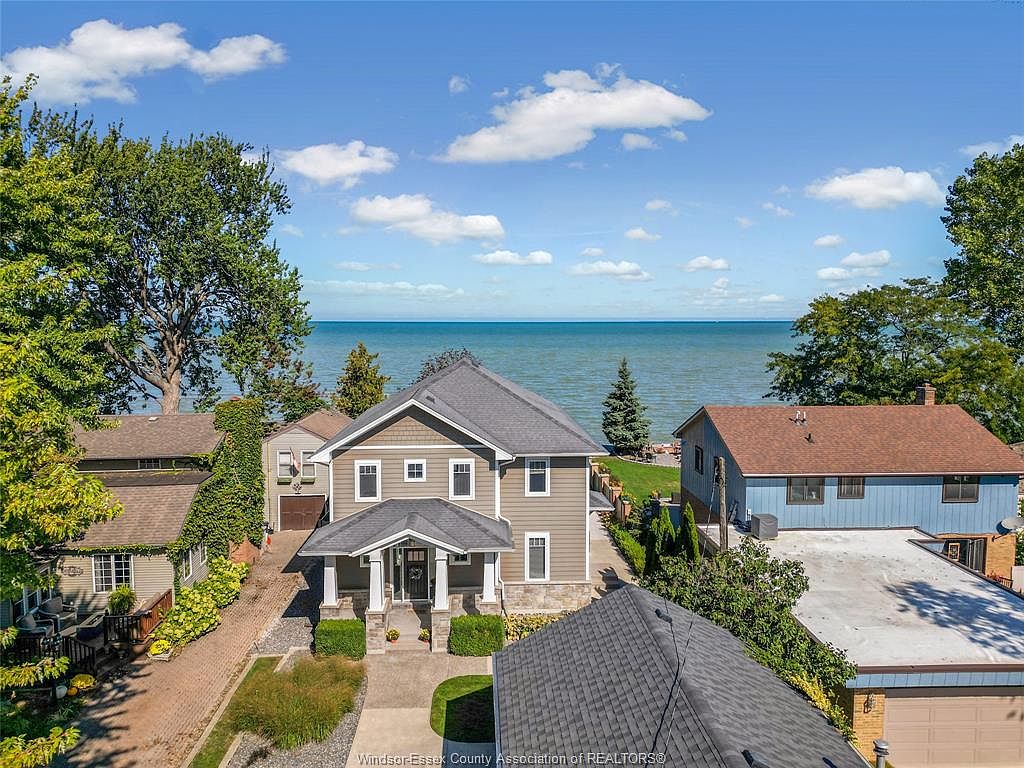 435 Lakeview Dr, Lakeshore, ON N8L 0M1 | MLS #25025032 | Zillow