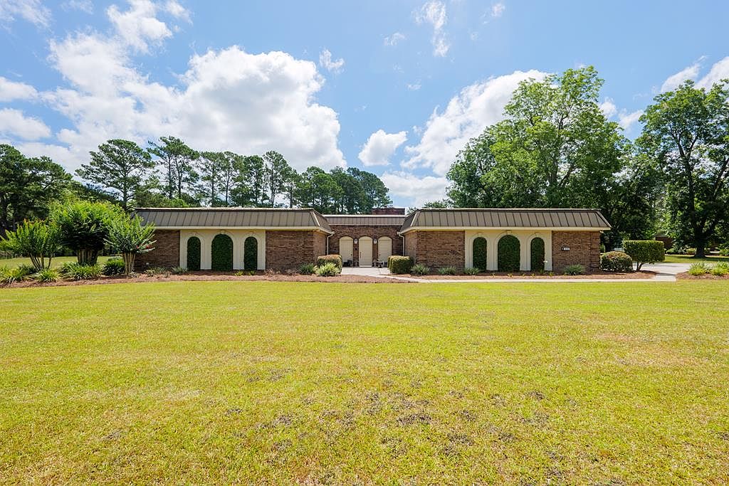 1009 N Old Coffee Rd, Nashville, GA 31639 | MLS #143415 | Zillow