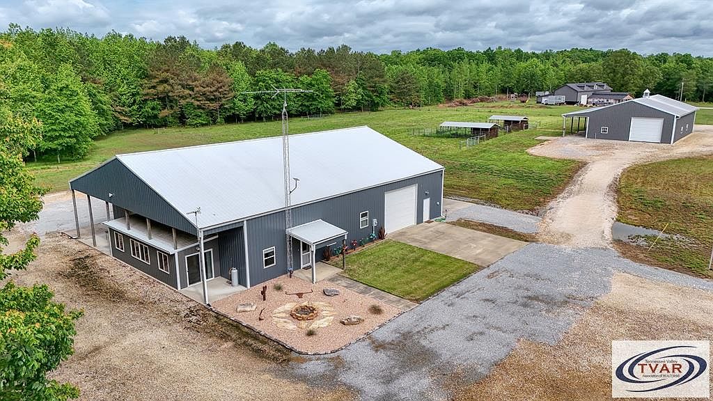 483 Katelyn Dr, Holladay, TN 38341 | Zillow