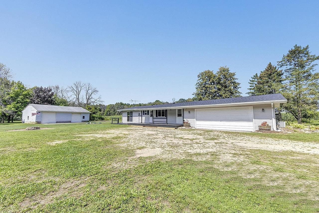 5085 North COUNTY RD P, New Franken, WI 54229 | Zillow