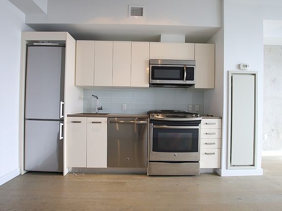 224 Lyon St N #702, Ottawa, ON K1R 0C1 | Zillow