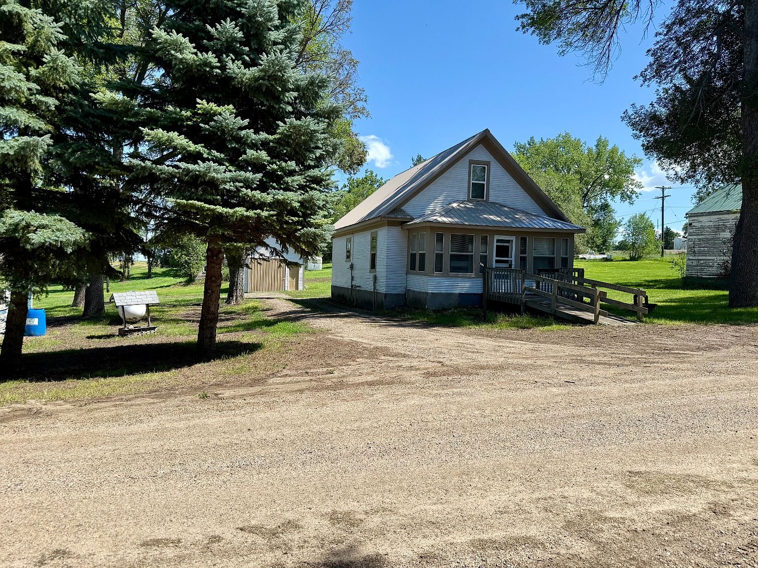 113 W Main St, Lehr, ND 58460 | MLS #11558850 | Zillow