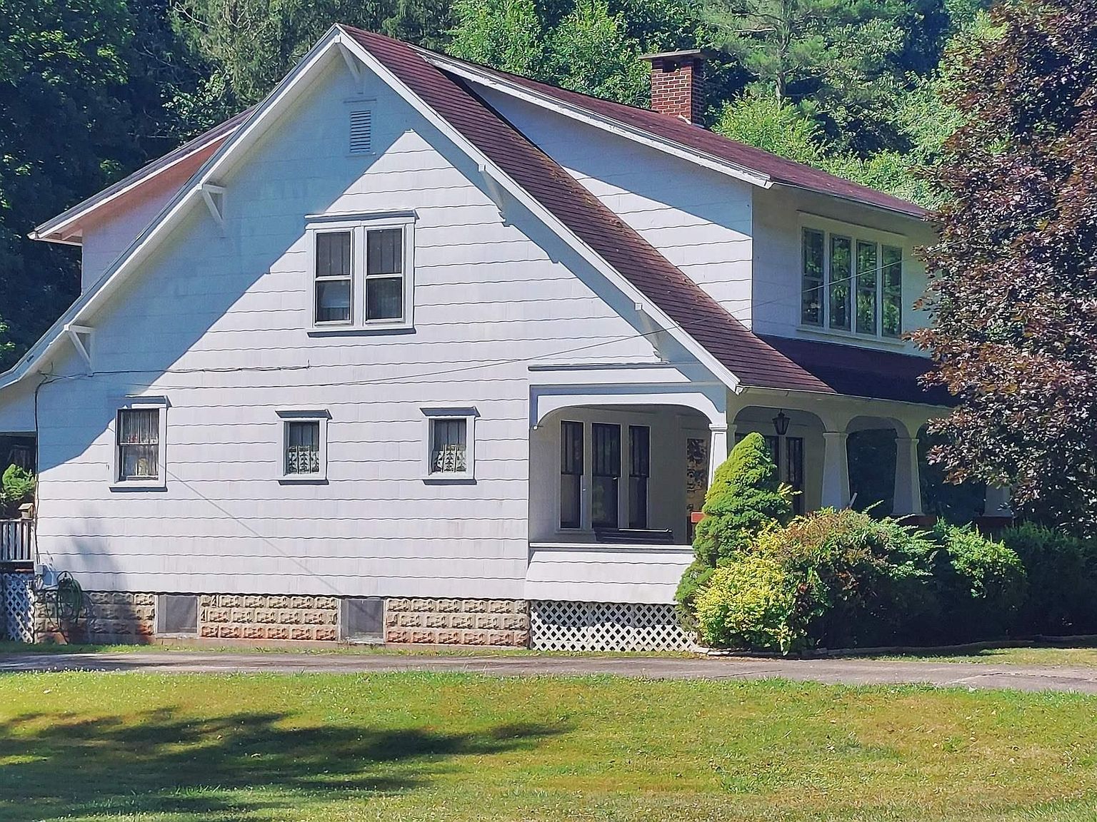 1796 Pennsylvania Ave, Hundred, WV 26575 | Zillow