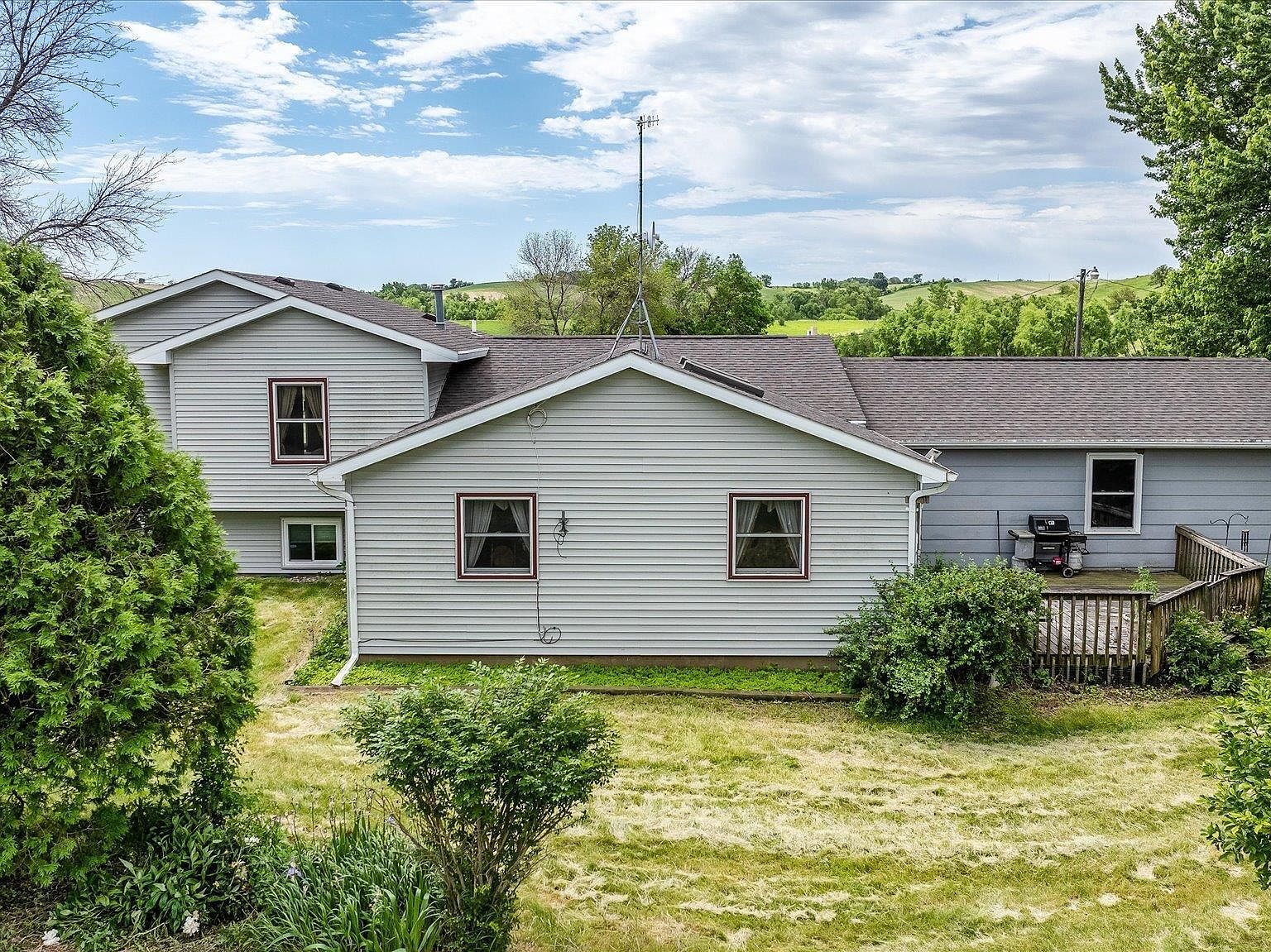1815 W Ave, Dow City, IA 51528 | Zillow