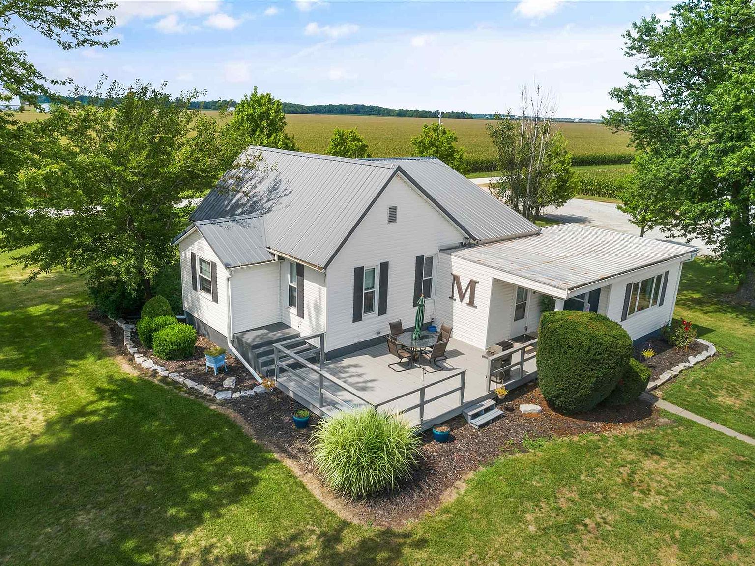 2201 N 2700th Ave, Golden, IL 62339 | Zillow