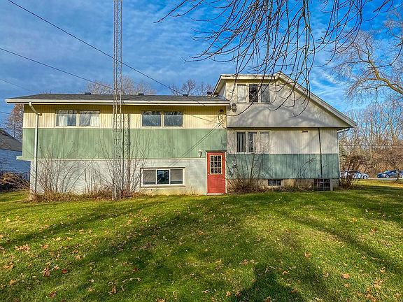 2607 Spring STREET, Racine, WI 53405 | MLS #1860285 | Zillow