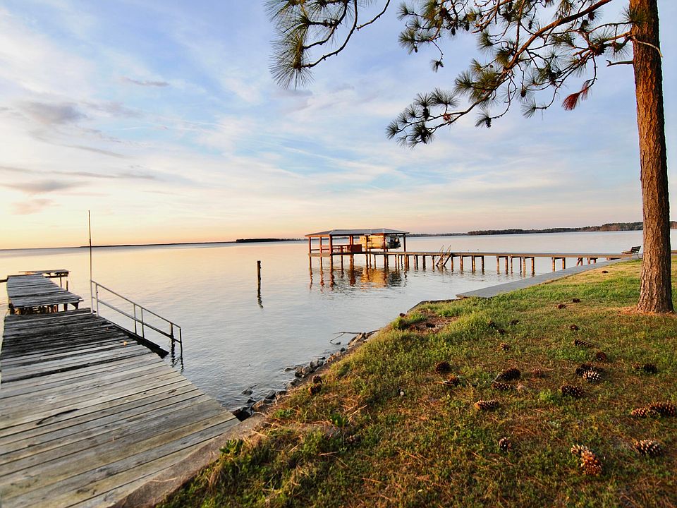 333 Lake Moultrie Dr, Bonneau, SC 29431 | Zillow