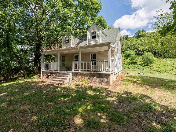 141 Huckleberry Ln, Narrows, VA 24124 | MLS #421708 | Zillow