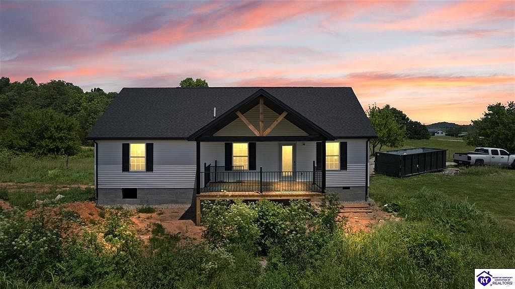 639 Walnut Grove School Rd, Bonnieville, KY 42713 | Zillow