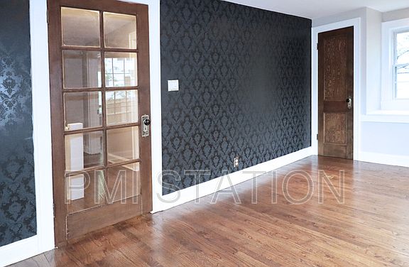 4943 State Line Rd, Kansas City, MO 64112 | Zillow