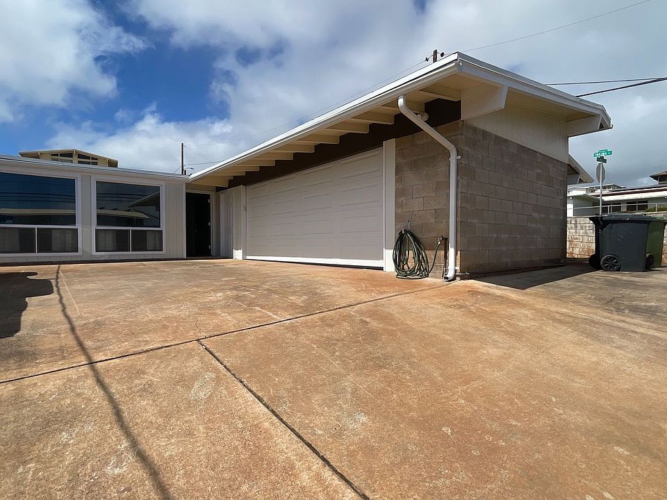 99-646 Halawa Heights Rd, Aiea, HI 96701 | Zillow