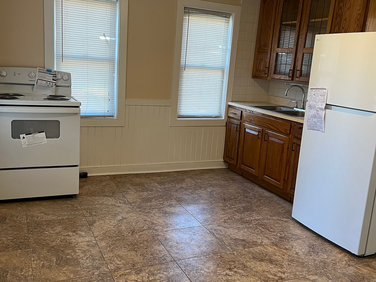 83 River St #83, Moosup, CT 06354 | Zillow