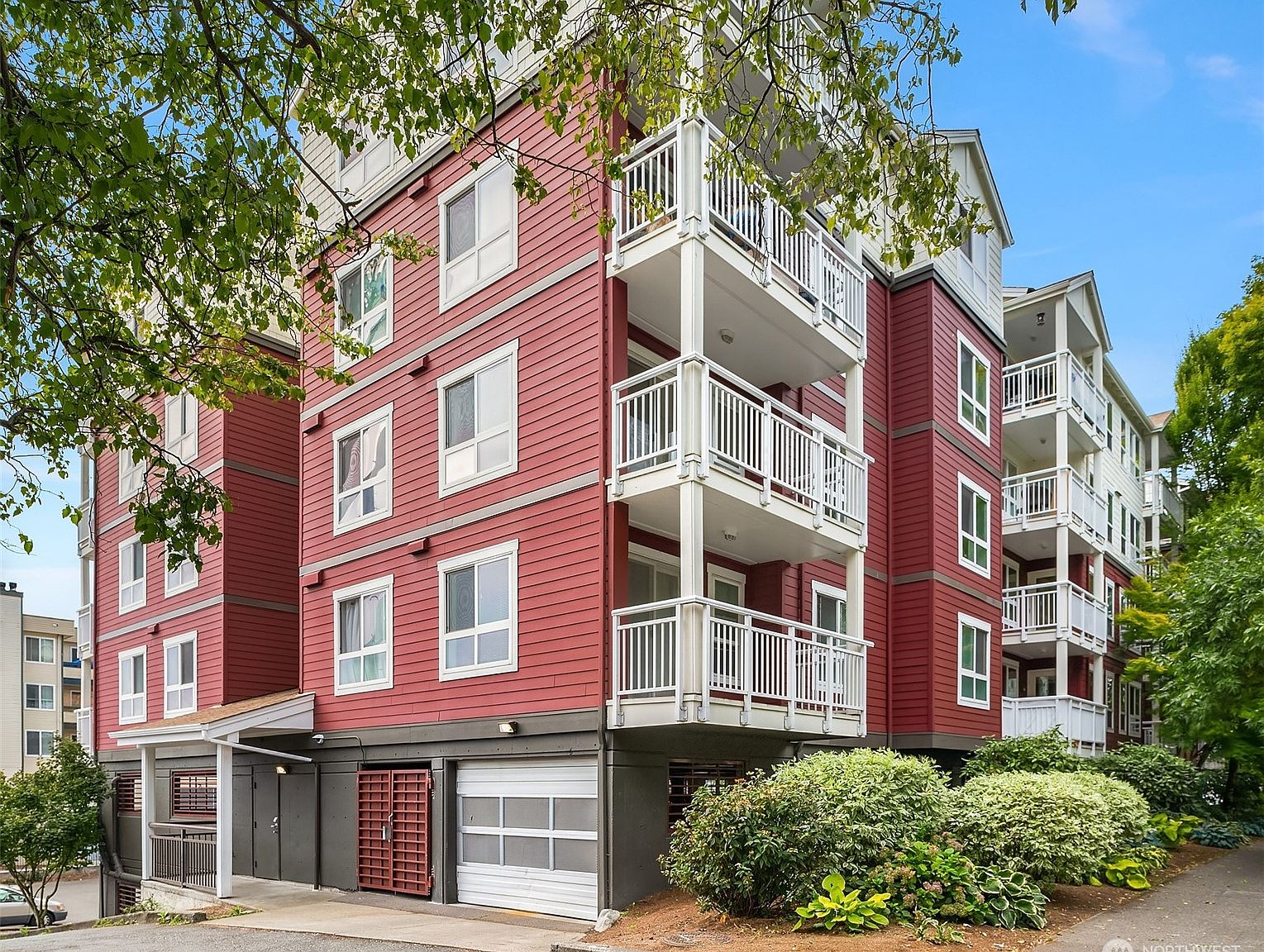 2805 NE 125th Street UNIT 304, Seattle, WA 98125 | MLS #2157221 | Zillow