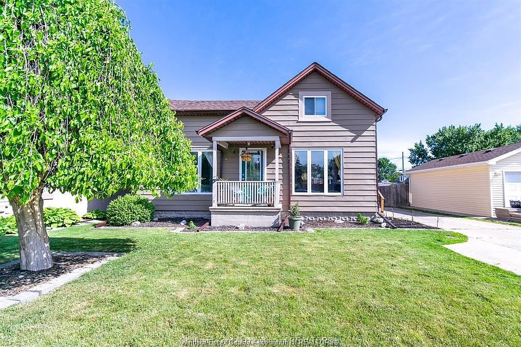 48 Arbour St #12346, Tecumseh, ON N8N 1N5 | MLS #25000595 | Zillow