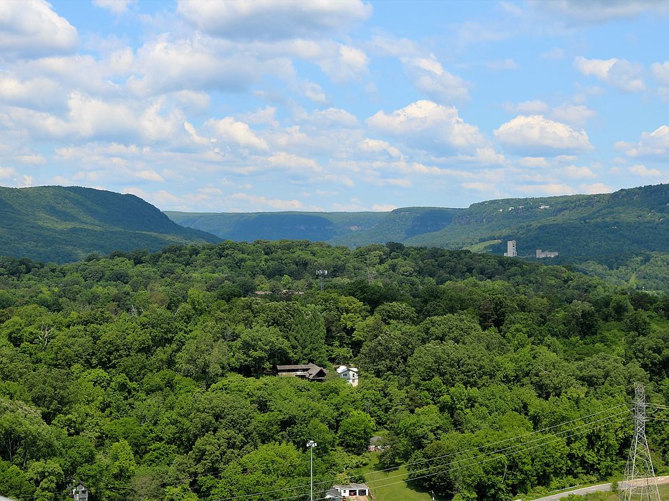 1131 Stringers Ridge Rd, Chattanooga, TN 37405 | Zillow