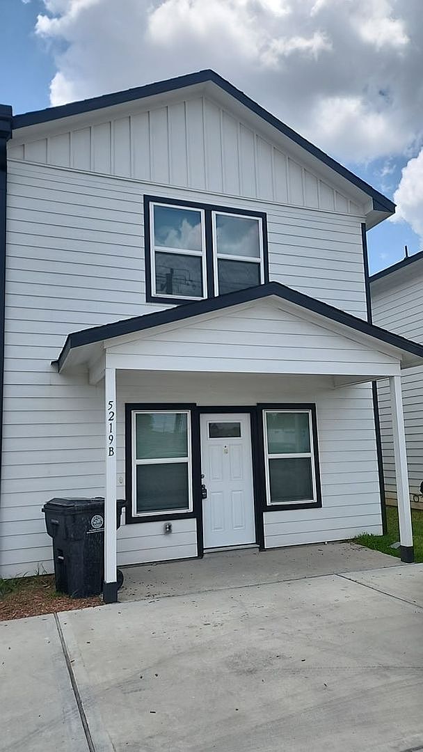 5219 E Houston Rd #A, Houston, TX 77028 | Zillow