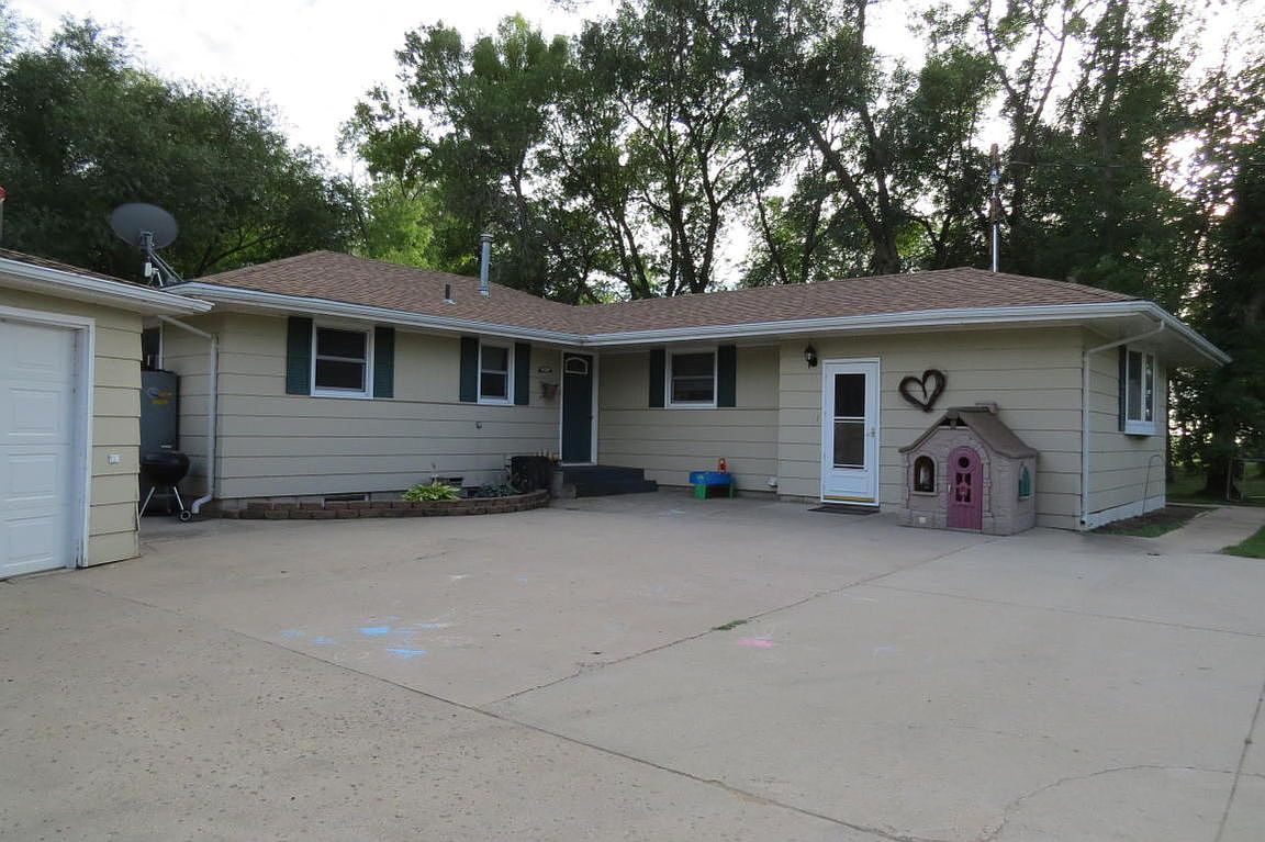 507 Park St, Buchanan, ND 58420 | Zillow