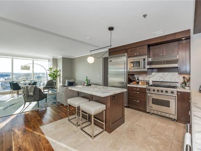 1 Renaissance Sq UNIT 14F, White Plains, NY 10601 | Zillow