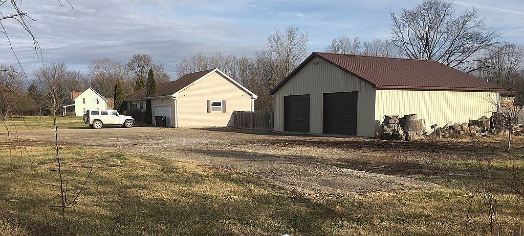 18555 Elwell Rd #48111, Belleville, MI 48111 | Zillow