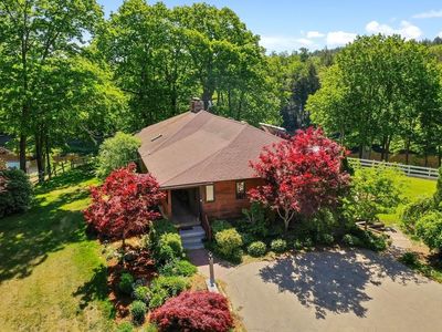 233 Old Temple Rd, Lyndeborough, NH 03082 | Zillow