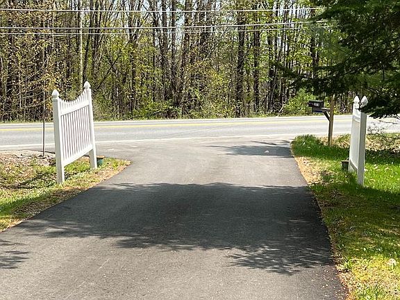 373 Middle Rd, Fairfield, ME 04937 | MLS #1558342 | Zillow
