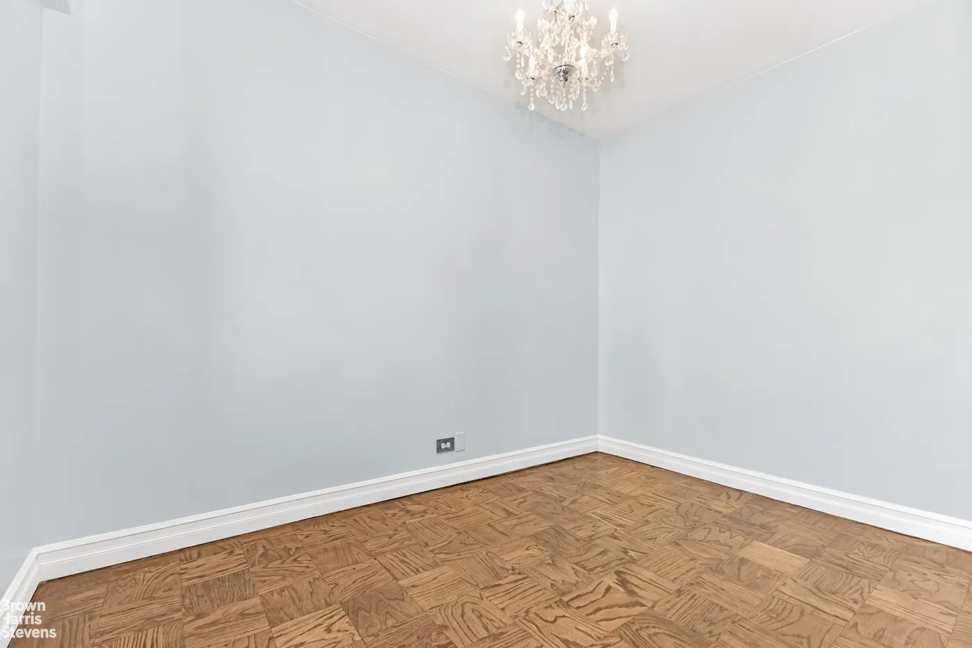 58 West 58th Street #15A in Midtown, Manhattan | StreetEasy