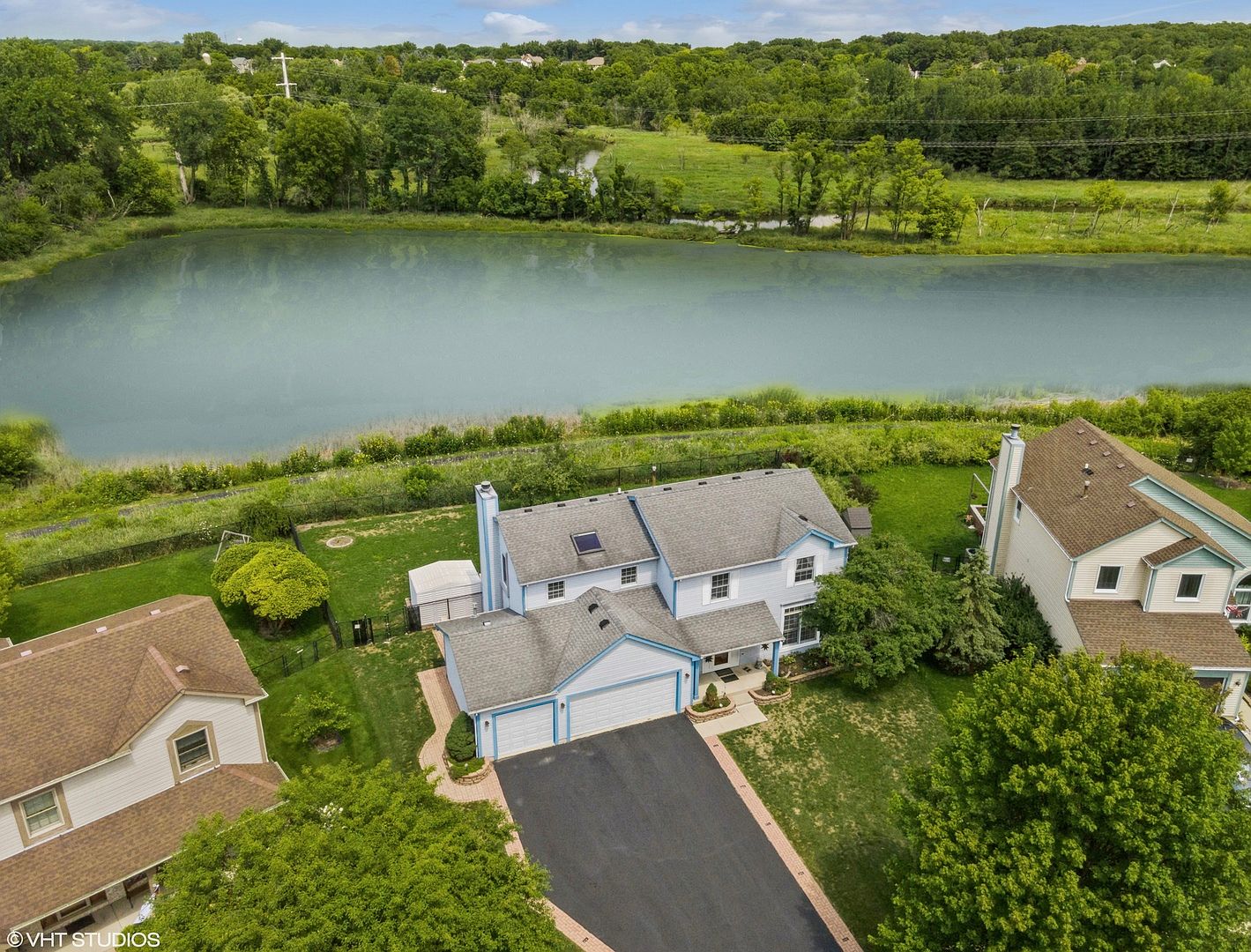 521 Springwood Ln, Bolingbrook, IL 60440 | MLS #11910565 | Zillow