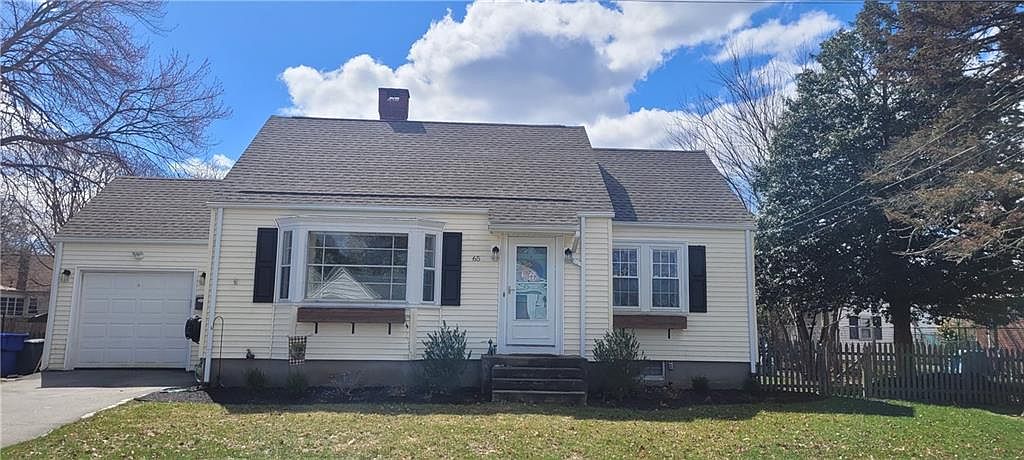 65 Circuit Dr, Riverside, RI 02915 | Zillow