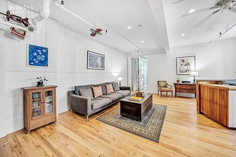 210 Spring St New York NY | Zillow