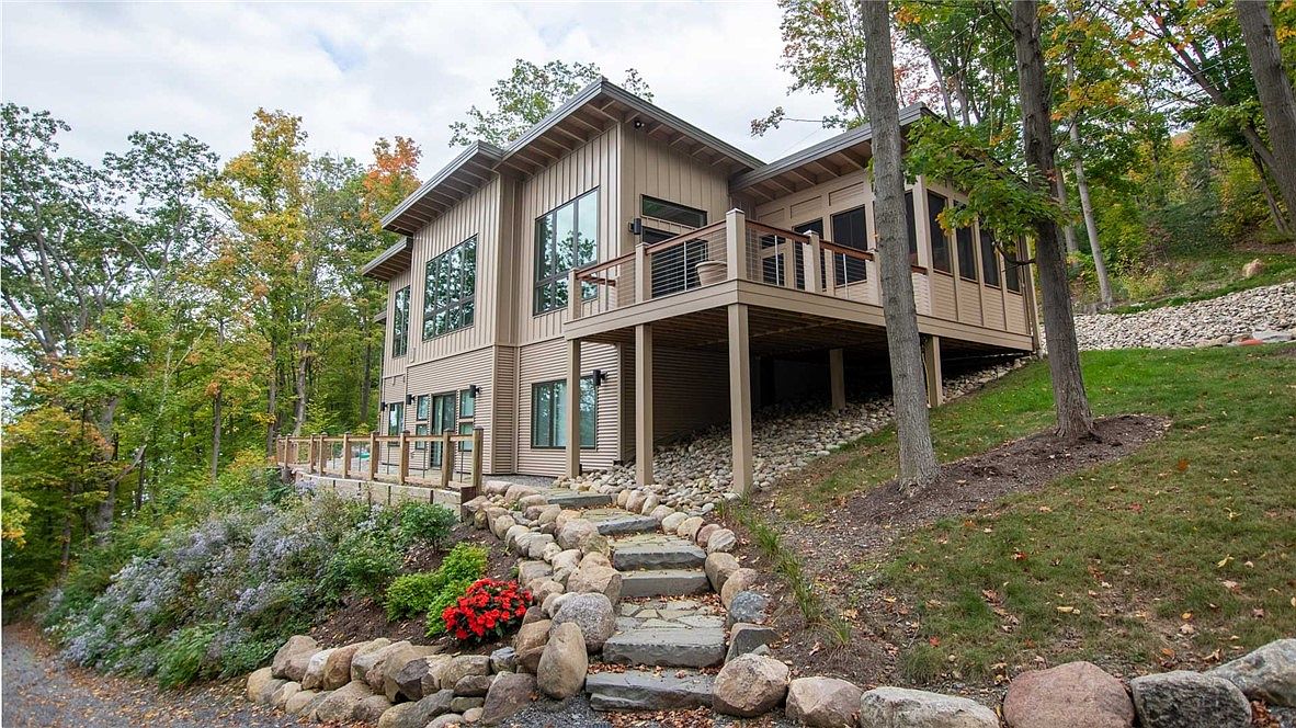 566 E Lake Rd, Rushville, NY 14544 | Zillow