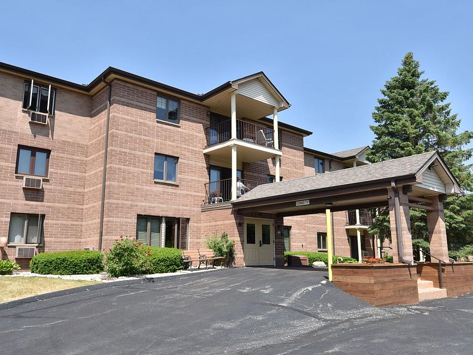530 North Silverbrook DRIVE #223, West Bend, WI 53090 | Zillow