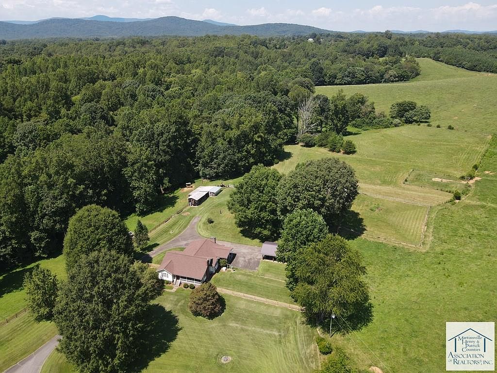 1929 Hardin Reynolds Rd, Critz, VA 24082 | Zillow