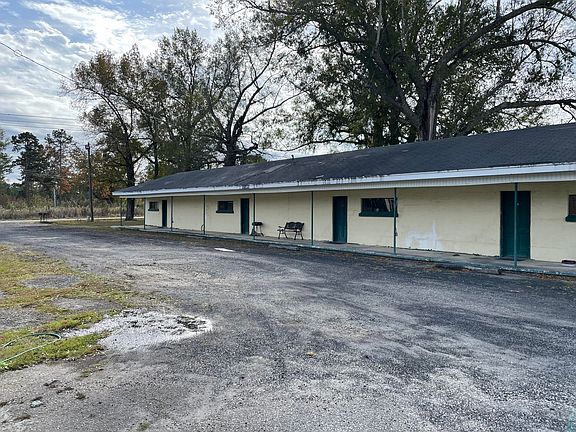 1054 Edgewater Rd, Pineville, SC 29468 | MLS #23024851 | Zillow