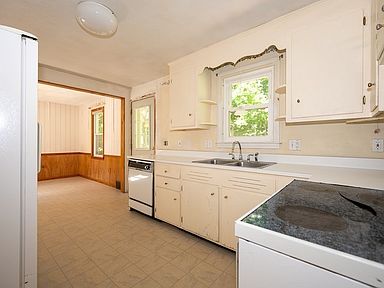 14 Northgate Rd, Northborough, MA 01532 | Zillow