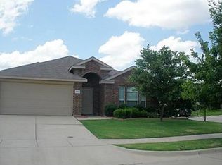 4011 Silver Lake Trl, Heartland, TX 75126 | Zillow