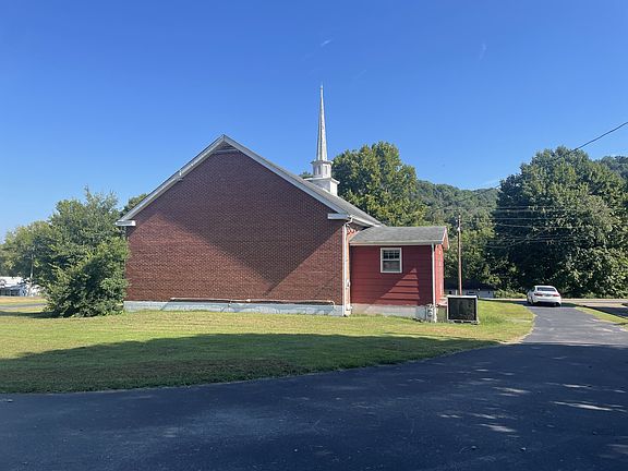 732 Lancaster Hwy, Lancaster, TN 38569 | MLS #2454445 | Zillow