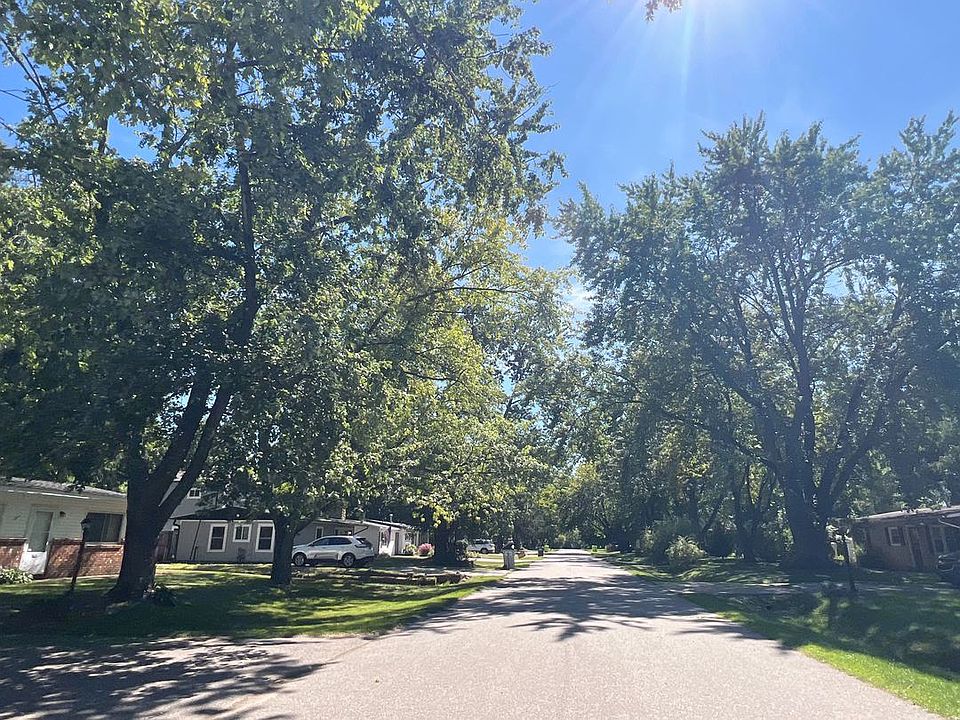 6351 Beth, Brighton, MI 48116 | Zillow