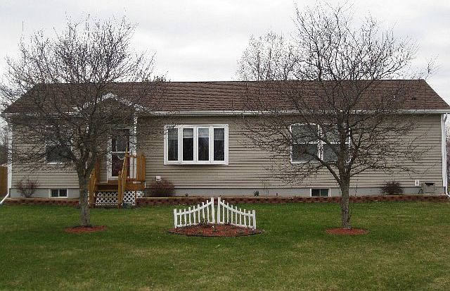 10 Homestead Dr, Plattsburgh, NY 12901 | Zillow