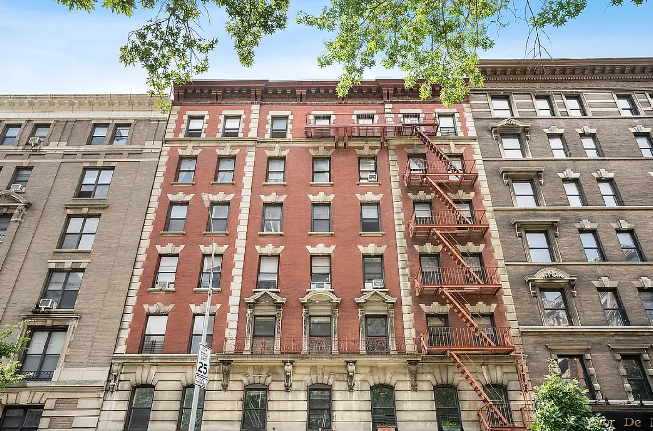 2647 Broadway #4W in Upper West Side, Manhattan | StreetEasy