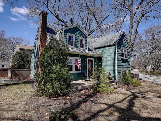 41 Riverside Dr, Riverside, RI 02915 | Zillow