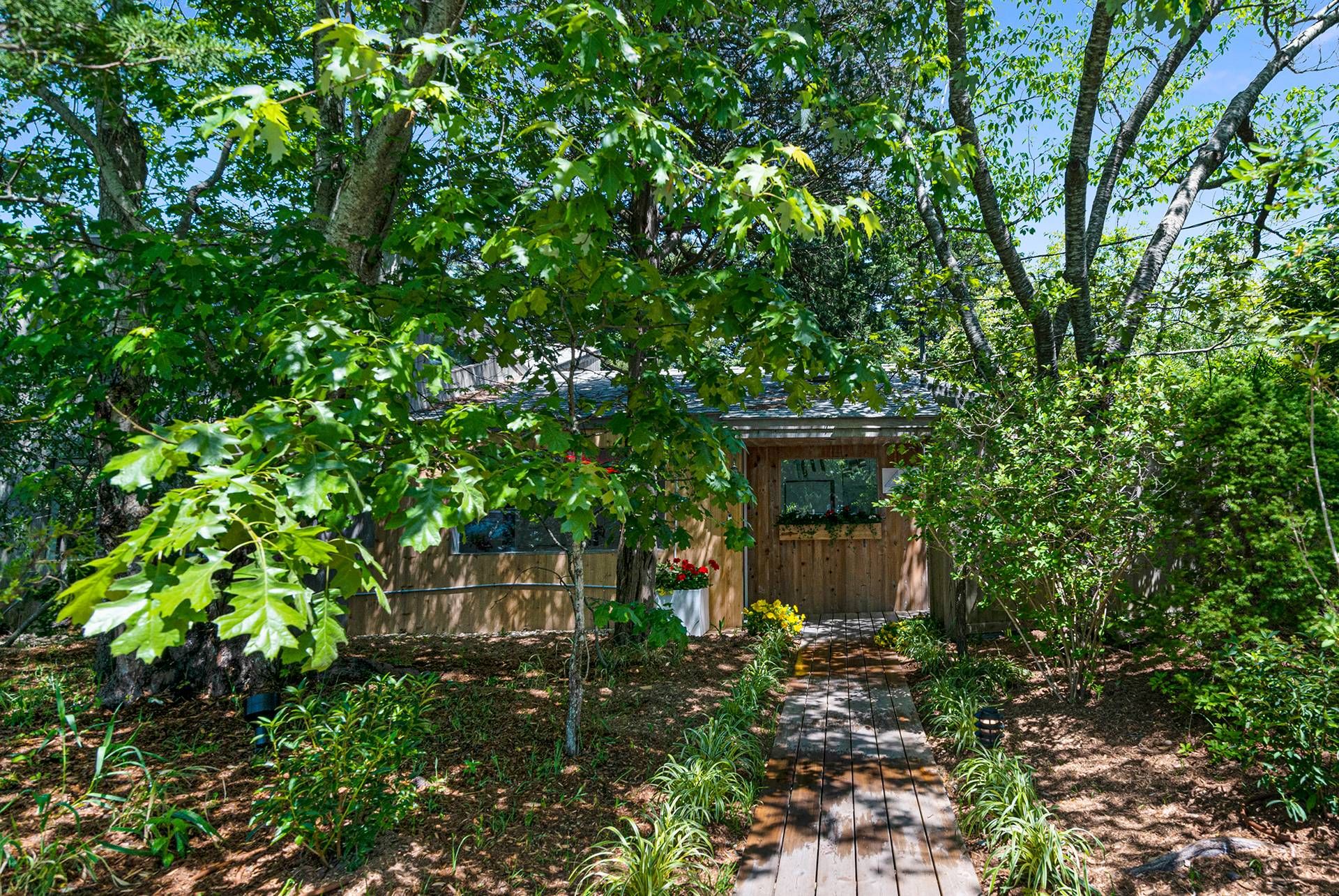 49 Mako Ln, Amagansett, NY 11930 | Out East