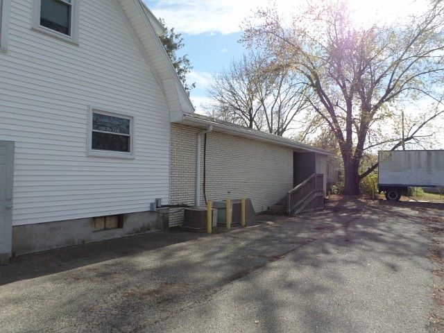 2110 Needmore Rd, Dayton, OH 45414 | Zillow