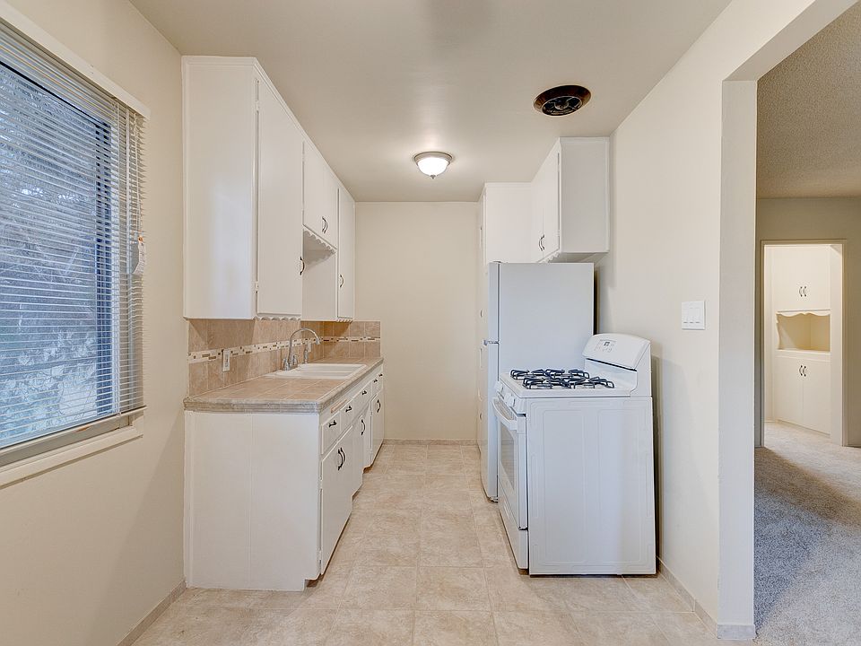 3735 Inglewood Blvd APT 10, Los Angeles, CA 90066 | Zillow