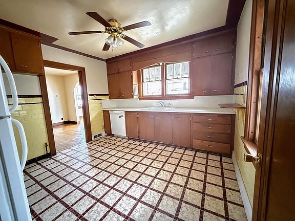 W4165 Main ROAD, Herman, WI 53073 | MLS #1915440 | Zillow