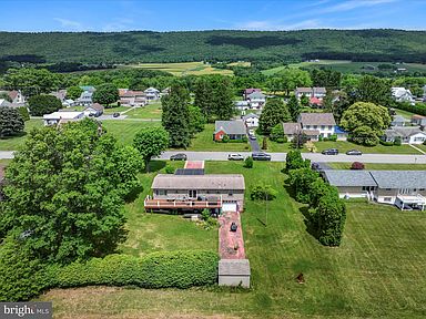 1455 W Maple St, Valley View, PA 17983 | Zillow