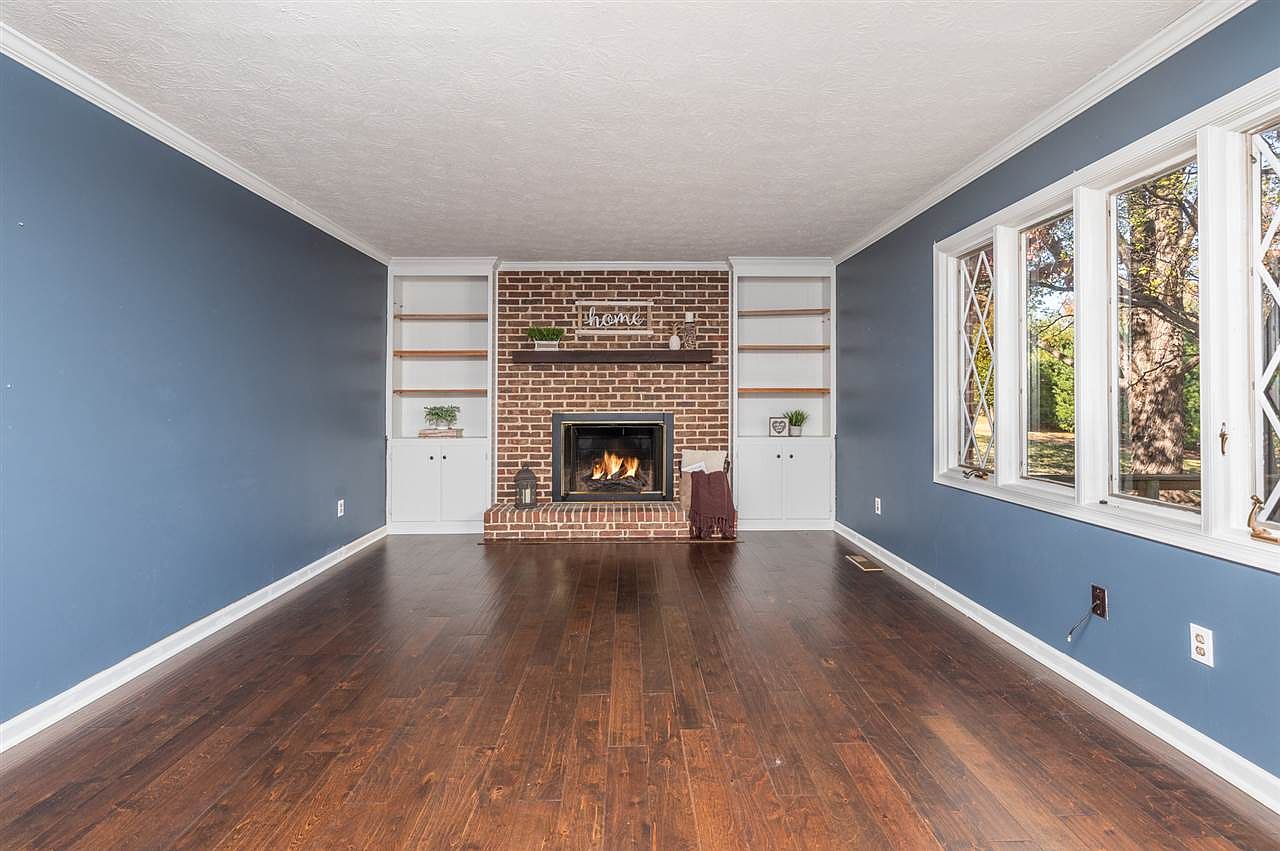 1600 Summit Dr, Waynesboro, VA 22980 | Zillow