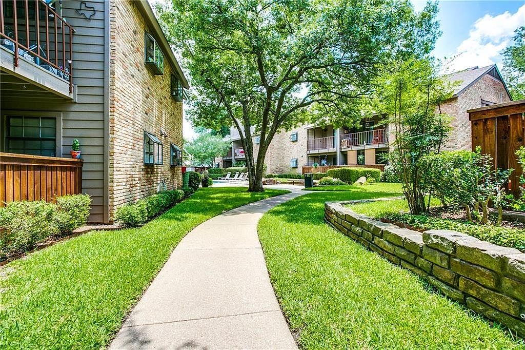 15221 Berry Trl APT 501, Dallas, TX 75248 | Zillow